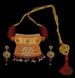 Red Royal Antique Piece of Traditional Timaniyaa - SHT006